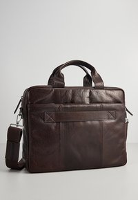 Strellson ABBEY BRIEFBAG MHZ - Portfölj - d.braun/mörkbrun - Zalando.se