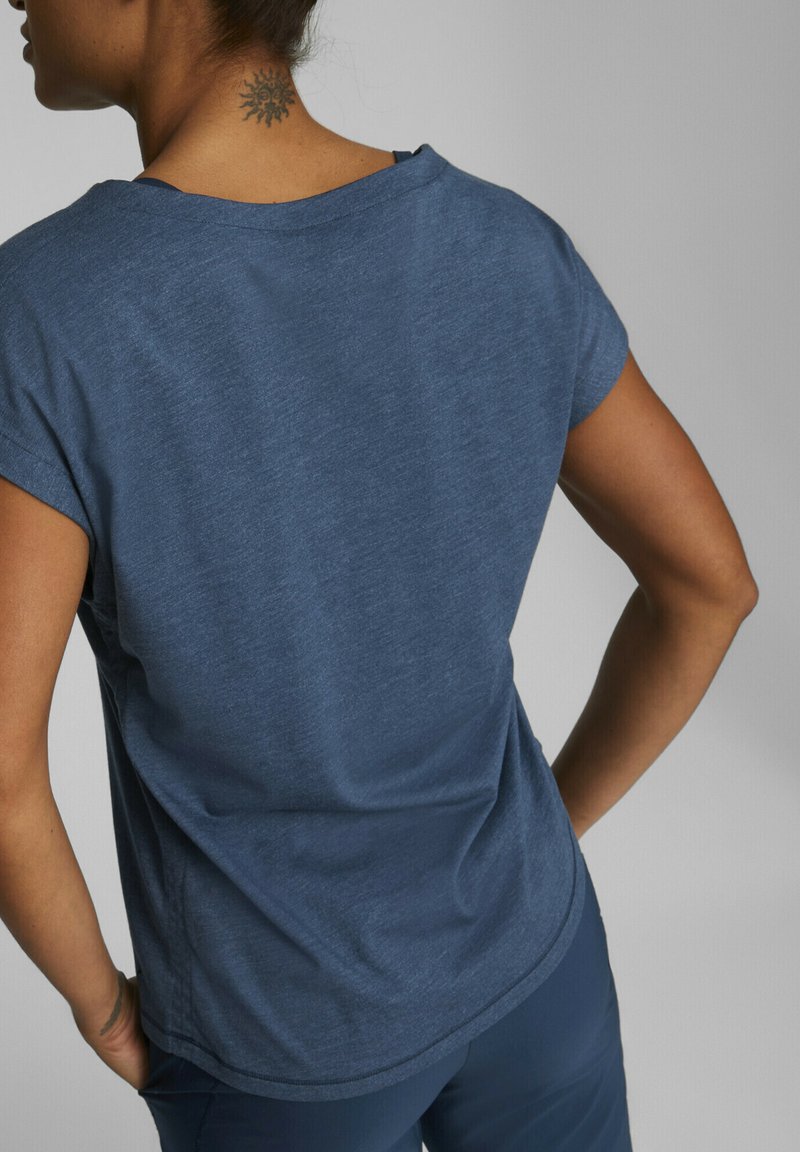 Puma STUDIO FOUNDATION - Sport T-Shirt - marine blue heather/dunkelblau ...