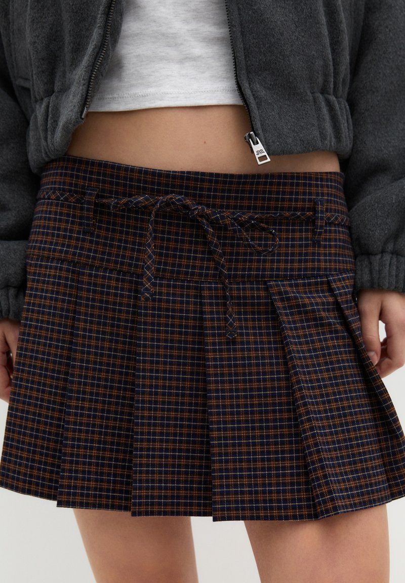 PULL&BEAR CHECK BOX - Vekkihame - dark blue/tummansininen - Zalando.fi