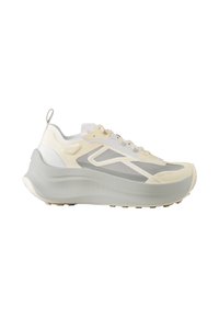Calvin Klein CHUNKY RUN LACEUP STRIPE COV NY - Trainers - bright white ...