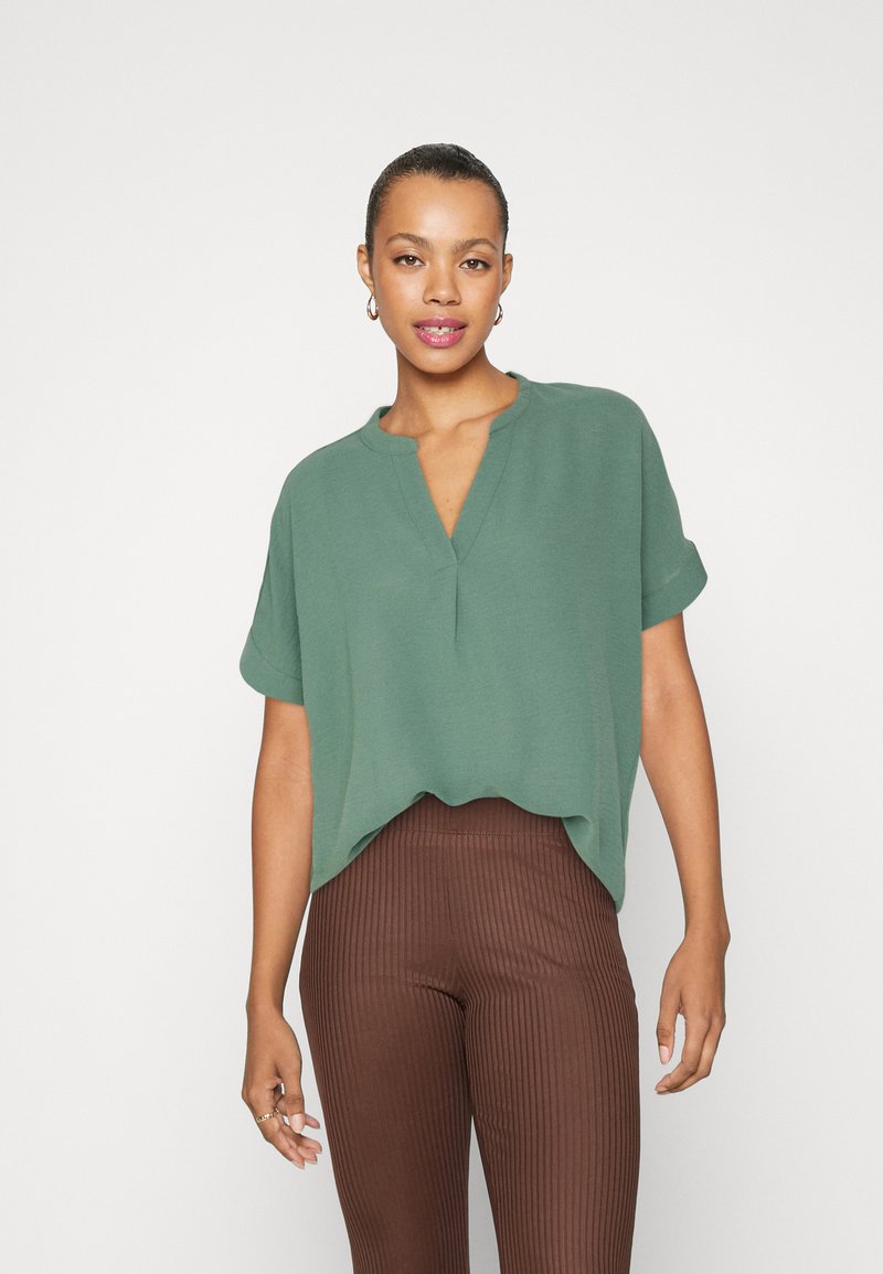 Vero Moda INGE - Blouse - green/vert foncé - ZALANDO.FR