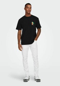 Only & Sons ONSLOOM - Vaqueros slim fit - white denim/denim blanco ...