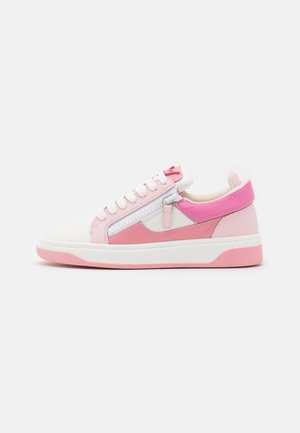 Clarks Sneaker low - pale peach combination/rosa - Zalando.ch
