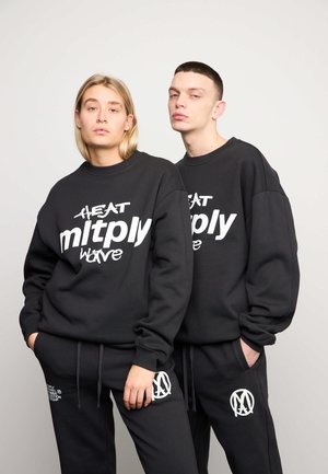Multiply Apparel OVERSIZE SWEATER SCRIPT - Trui - black/zwart - Zalando.nl