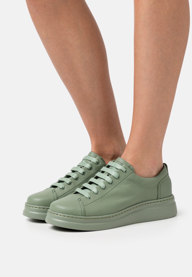 Camper RUNNER UP - Trainers - medium green/green - Zalando.ie