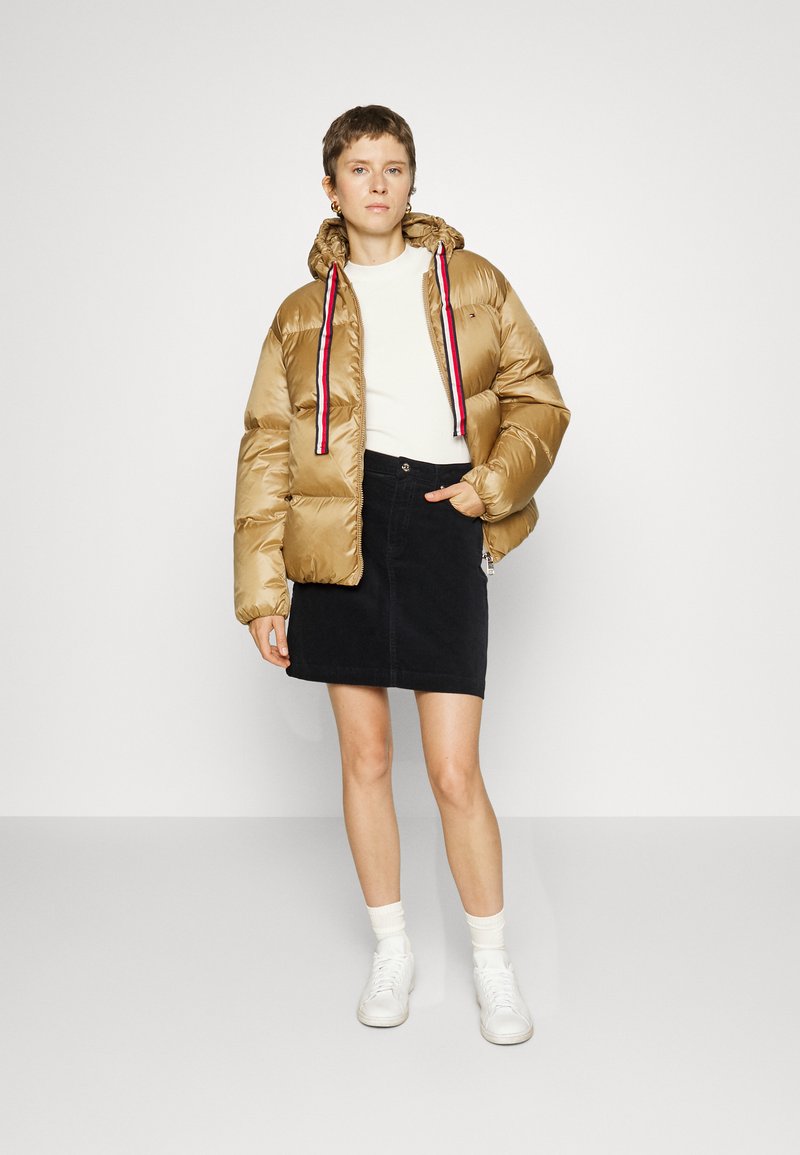 PUFFER JACKT-Khaki 全品限定セール swim.main.jp