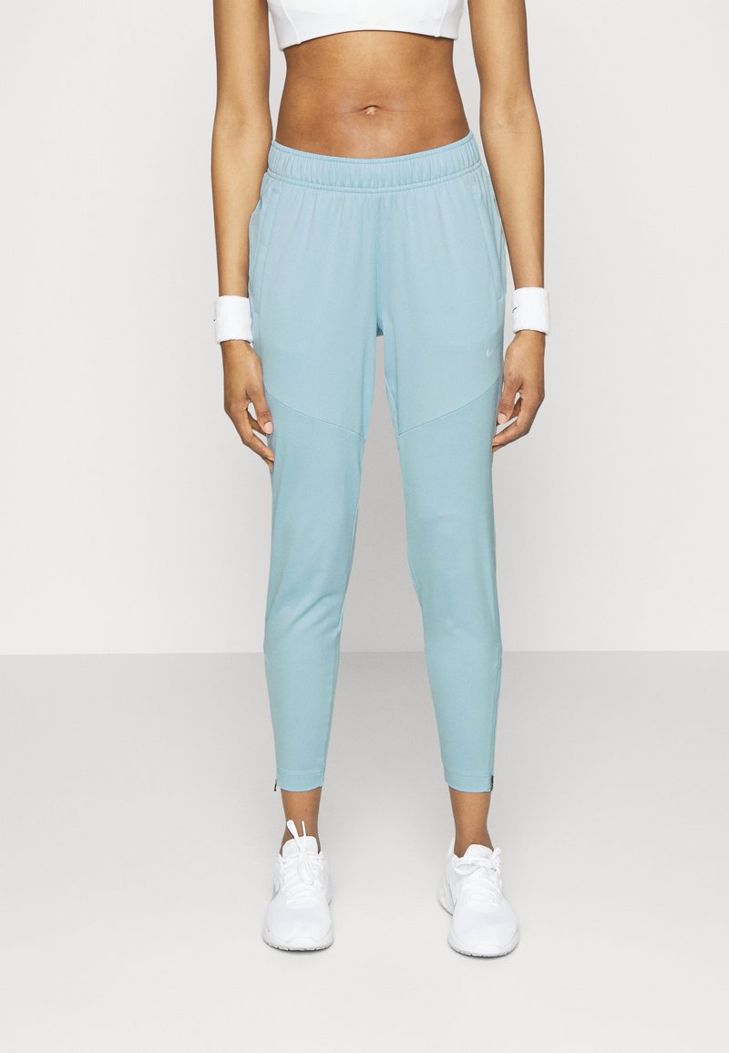 Nike Performance Essential Novelty Pant Pantalon De Survêtement
