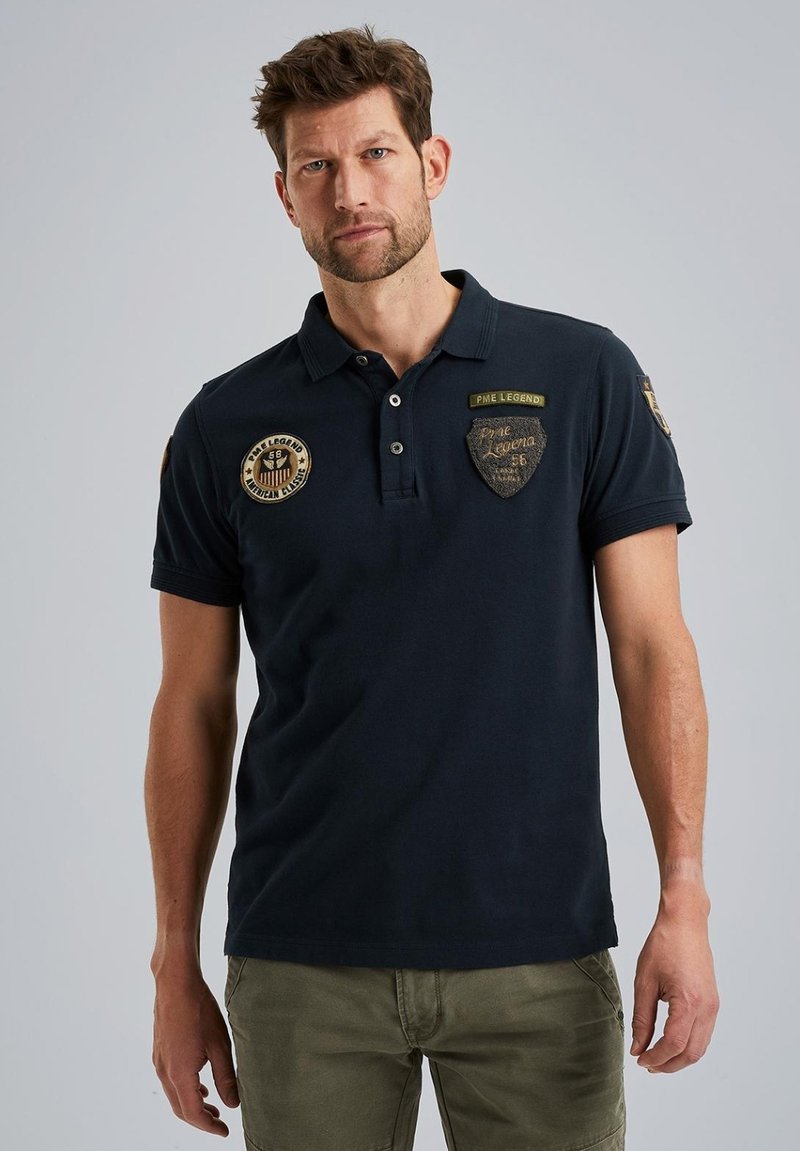 PME Legend MIT BADGES - Polo shirt - salute/dark blue - Zalando