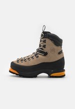 Hanwag OMEGA GTX - Walking boots - light brown - Zalando