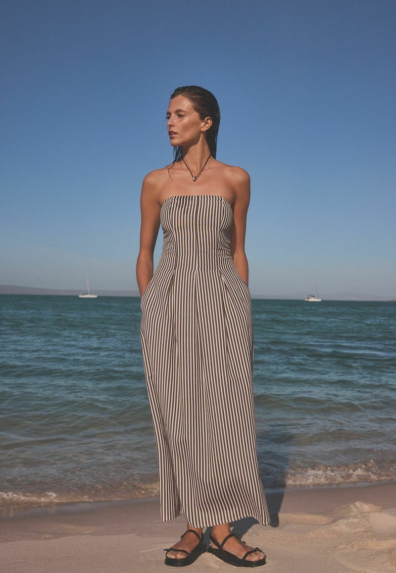 Next BANDEAU SUMMER . - REGULAR FIT - Day dress - khaki green white ...