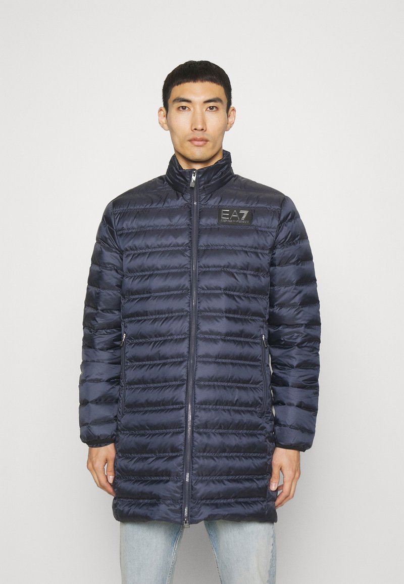 EA7 Emporio Armani Daunenmantel - blu navy/dunkelblau - Zalando.de