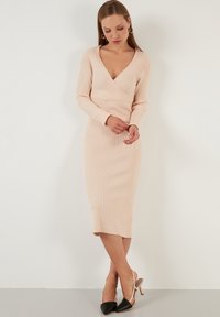 LELA SLIM FIT - Shift dress - beige - Zalando
