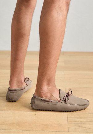 Mockasiner | Herr | Köp dina mockasiner online | ZALANDO