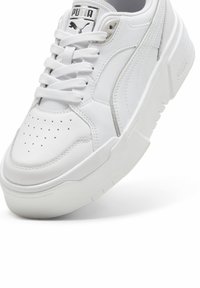 Puma CA FLYZ GLAM - Sneaker low - white silver/weiß - Zalando.at