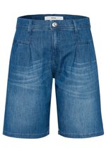 BRAX STYLE MERRIT - Jeans Shorts - used summer blue/light-blue denim ...
