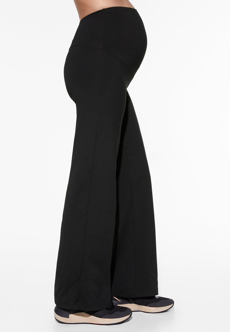 OYSHO COMFORTLUX MATERNITY STRAIGHT-LEG - Pantaloni - black/nero ...