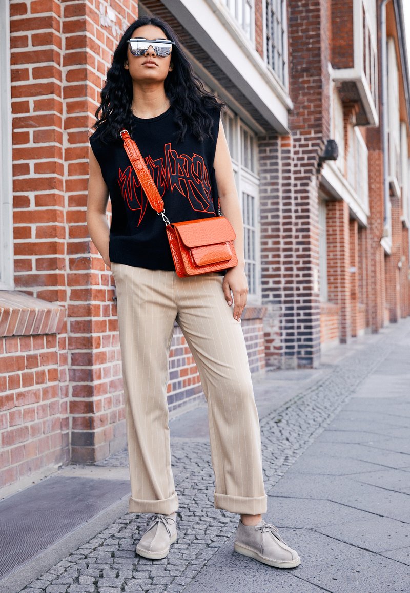 Clarks Originals DESERT TREK - Stringate sportive - sand/beige - Zalando.it