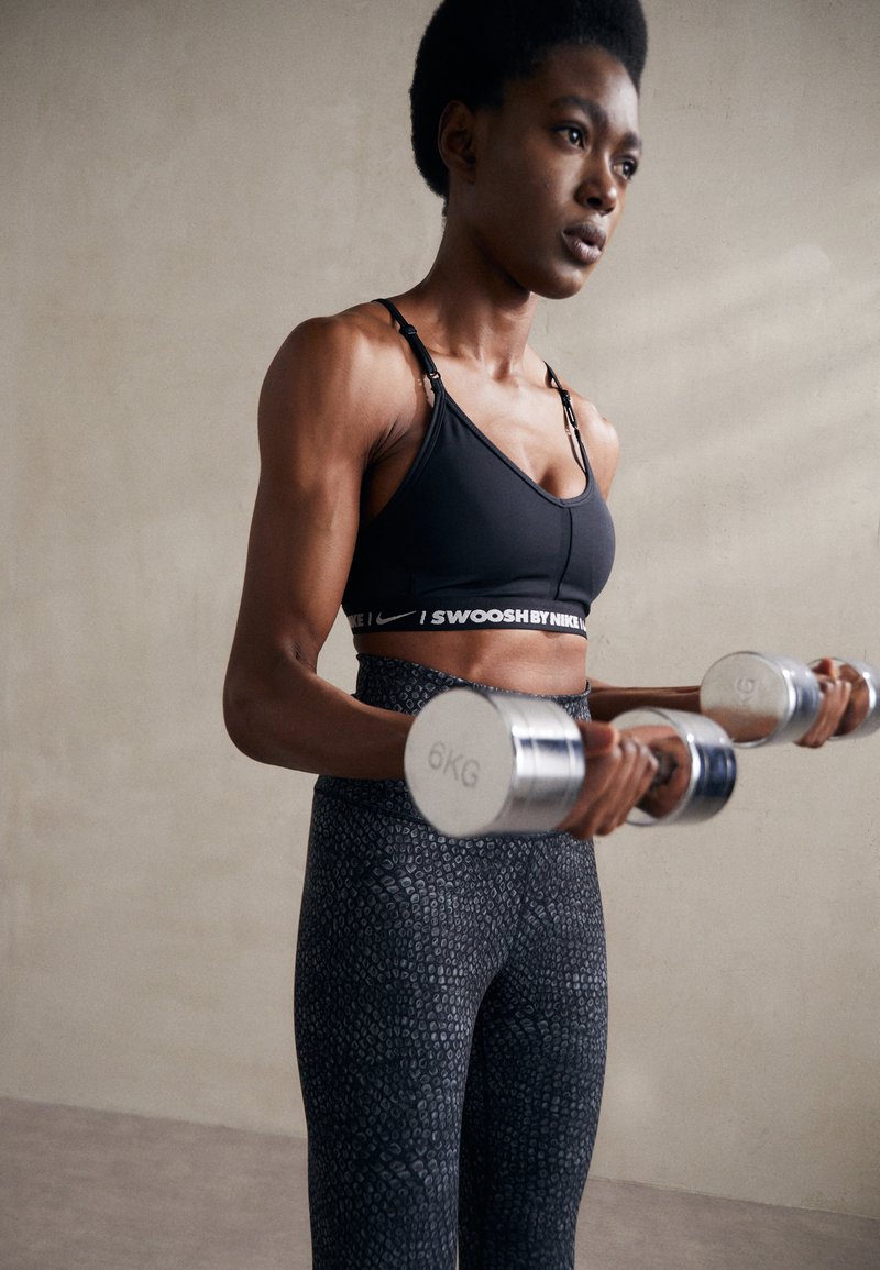 Nike Performance INDY - Stanik sportowy z lekkim wsparciem/czarny ...