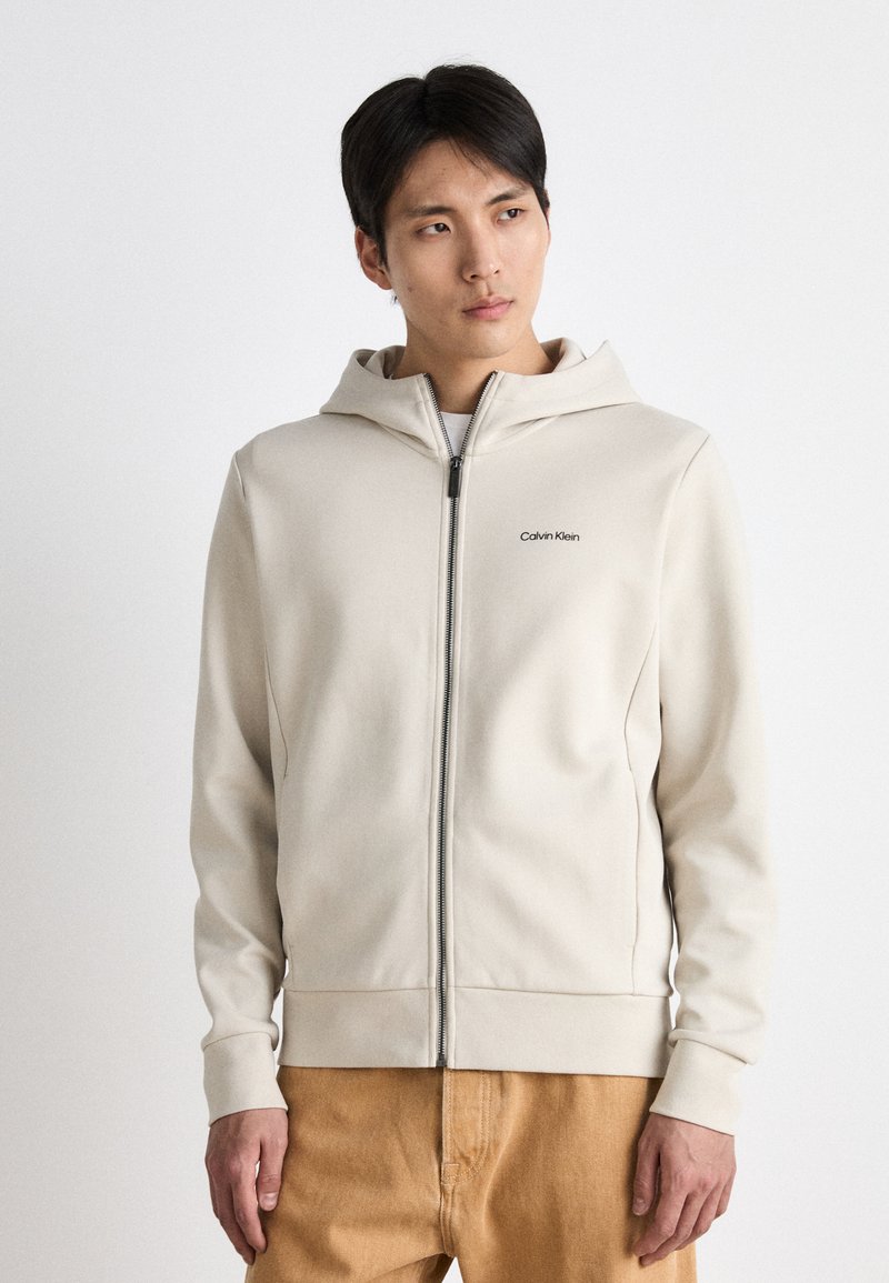 Calvin Klein MICRO LOGO REPREVE HOODIE JACKET - Sweater met rits ...