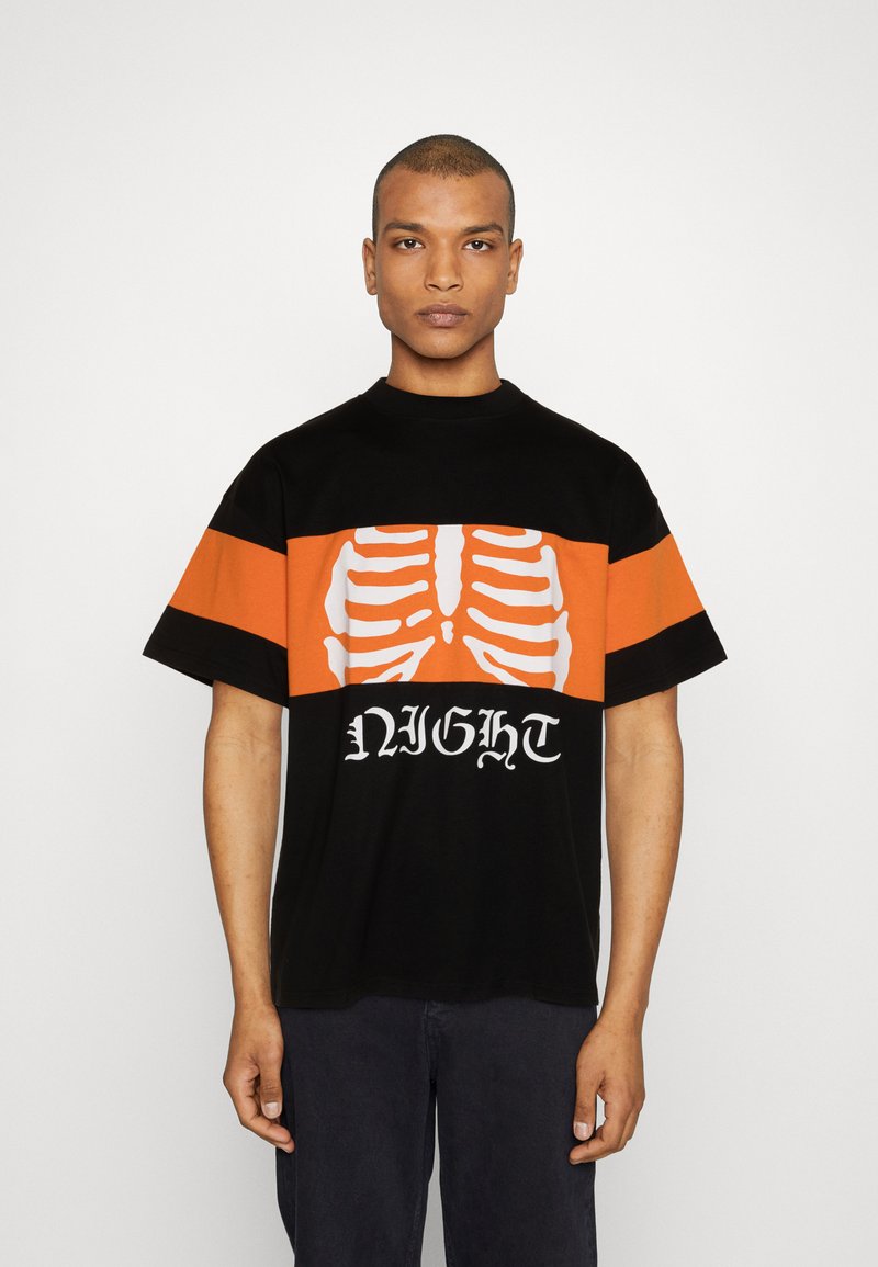 Night Addict UNISEX - T-Shirt print - black/schwarz - Zalando.de