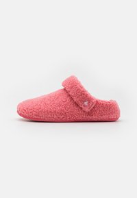 Crocs CLASSIC COZZZY UNISEX - Chaussons - hot blush/rose - ZALANDO.FR