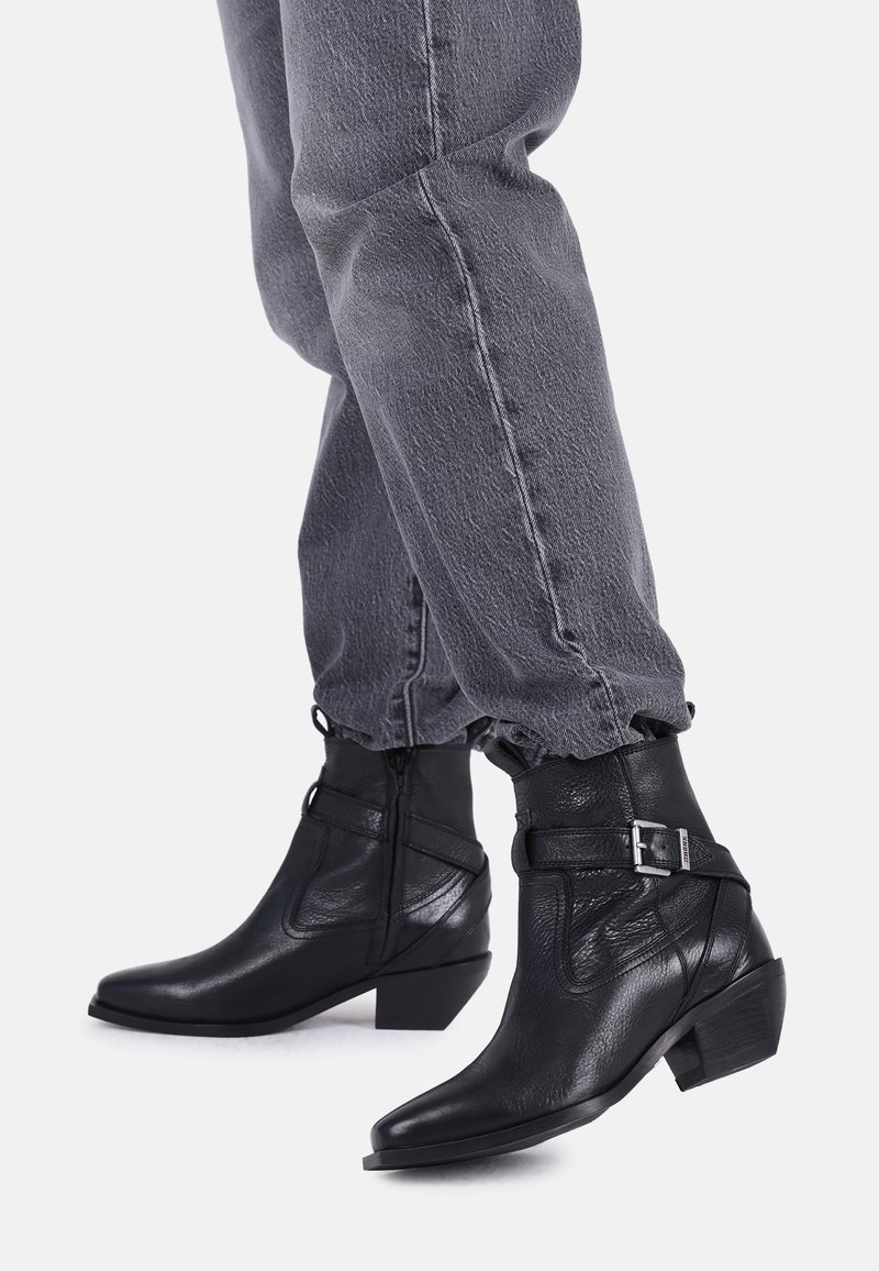 Bronx KAY-SI - Kauboi/mootorratturi poolsaapad - black/must - Zalando.ee