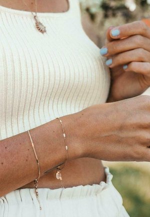 Pilgrim BRACELET PARISA - Armbånd - gold-coloured/guldfarvet - Zalando.dk