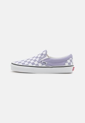 Vans UA CLASSIC SLIP-ON PLATFORM - Instappers - black/white/zwart ...