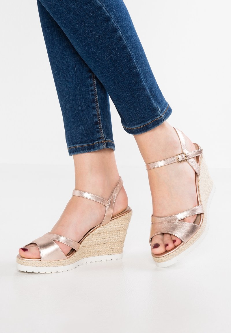 Pier One High heeled sandals - rose gold-coloured - (Pre-owned) - Zalando
