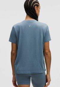 lululemon SHORT SLEEVE - Basic T-shirt - steel blue steel blue/mottled ...