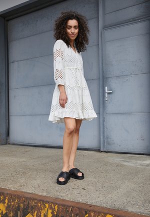 Levi's® LYDIA - Mules - full black/noir - ZALANDO.FR