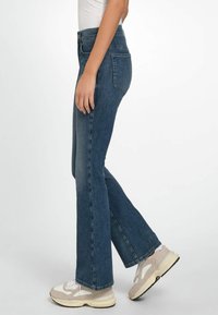 St. Emile Jeans Bootcut - blue denim - Zalando.ch