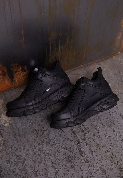 Boutique homme : chaussures, vêtements et accessoires | Zalando