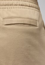 Jordan CORE - Tracksuit bottoms - legend medium brown/light brown ...