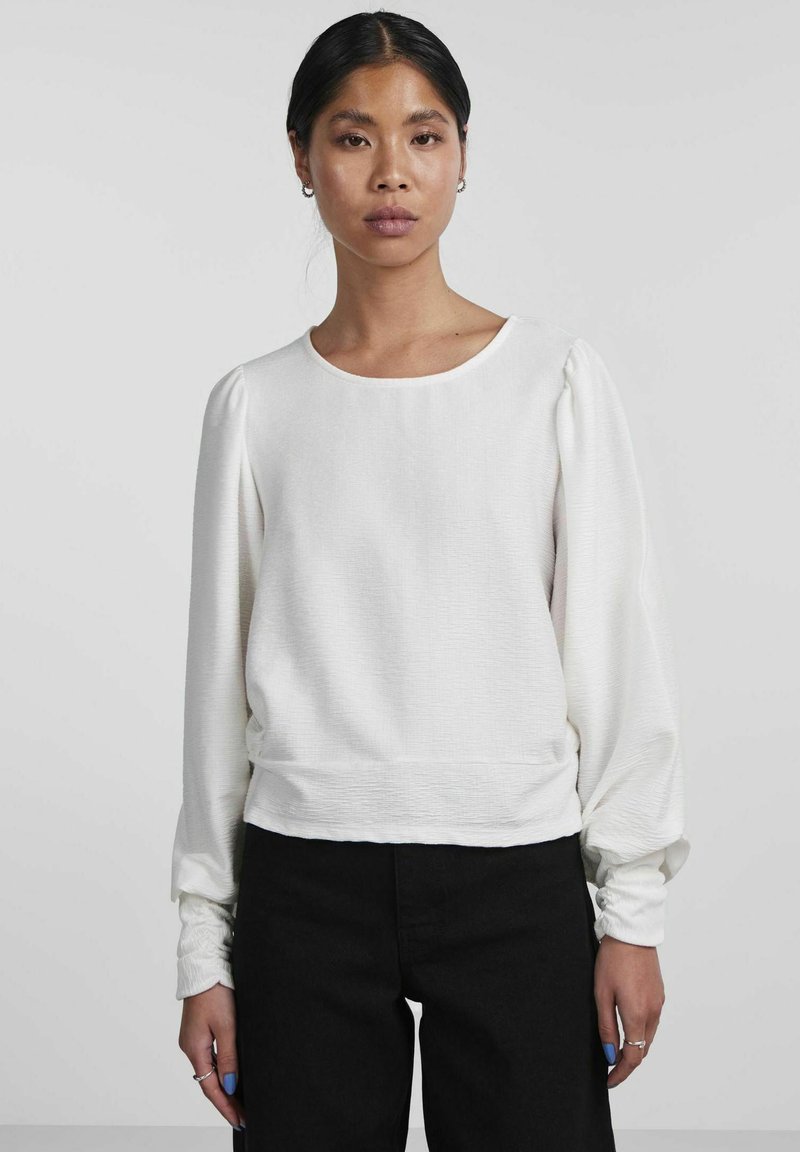 Pieces MIT LANGEN ÄRMELN PCFUNA - Blouse - cloud dancer/écru - ZALANDO.BE