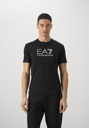 EA7 Emporio Armani TENNIS PRO TEE - Print T-shirt - white - Zalando.co.uk