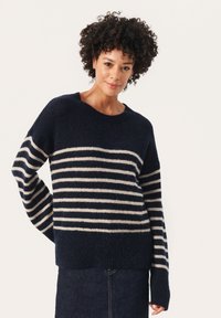 Part Two FINNLEYPW - Pullover - dark navy stripe/bleu marine - ZALANDO.FR