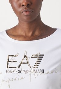 EA7 Emporio Armani T-Shirt print - bianco/weiß - Zalando.de