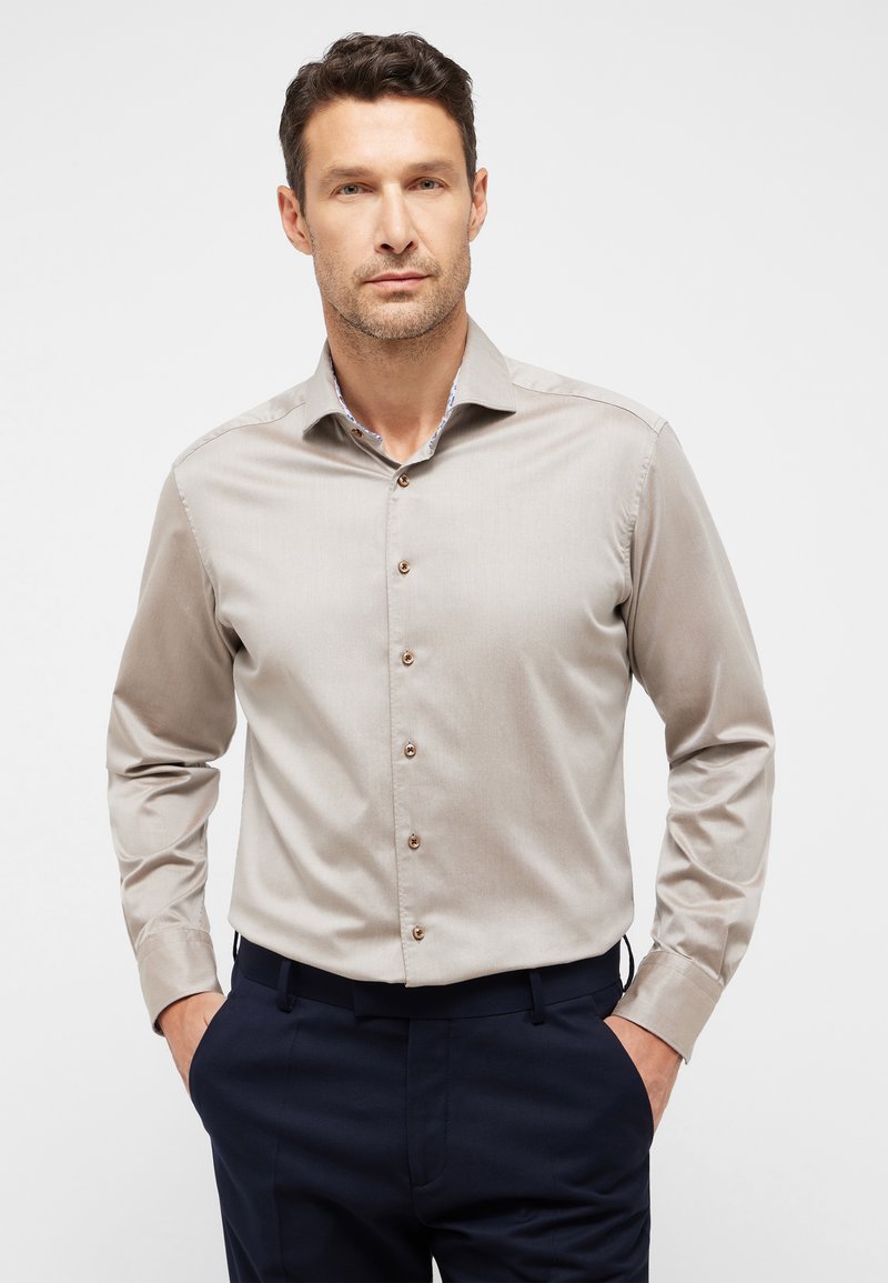 Eterna SOFT LUXURY SHIRT MODERN FIT - Formal shirt - hazelnut/brown ...