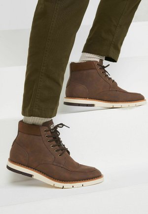 Fila FOOTWEAR LANCE XXI - Botines con cordones - black castlerock/negro ...