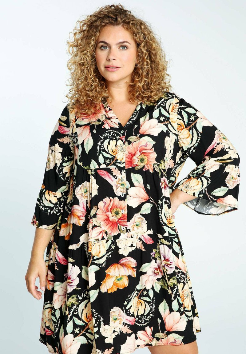 Paprika AUS MIT BLUMENMUSTER - Robe de jour - multicolor/rose - ZALANDO.BE