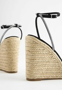 Next FOREVER COMFORTÂ® BLING STRAP HIGH WEDGES - Keilsandalette - black ...