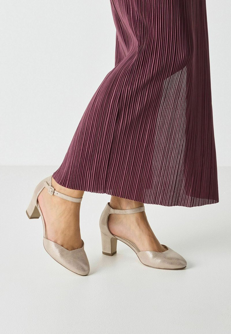 Tamaris Pumps - lt gold struct/beige - Zalando
