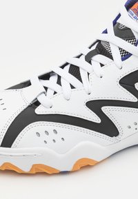 Reebok Classic ATR MID UNISEX - High-top trainers - core black/bold ...