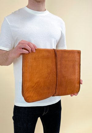 Gusti Leder LUKE - Notebooktasche - schwarz - Zalando.de