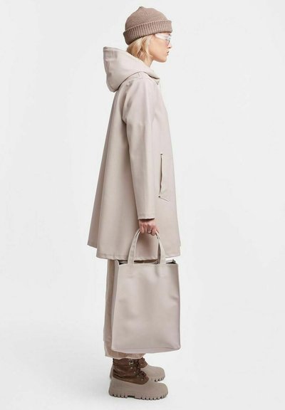 Stutterheim MOSEBACKE - Regnjacka - light sand/sand - Zalando.se