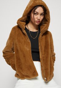 Vero Moda Winterjas - rubber/beige - Zalando.nl