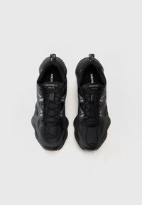 Merrell SPEED ARC MATIS - Tenisky - black/čierna - Zalando.sk