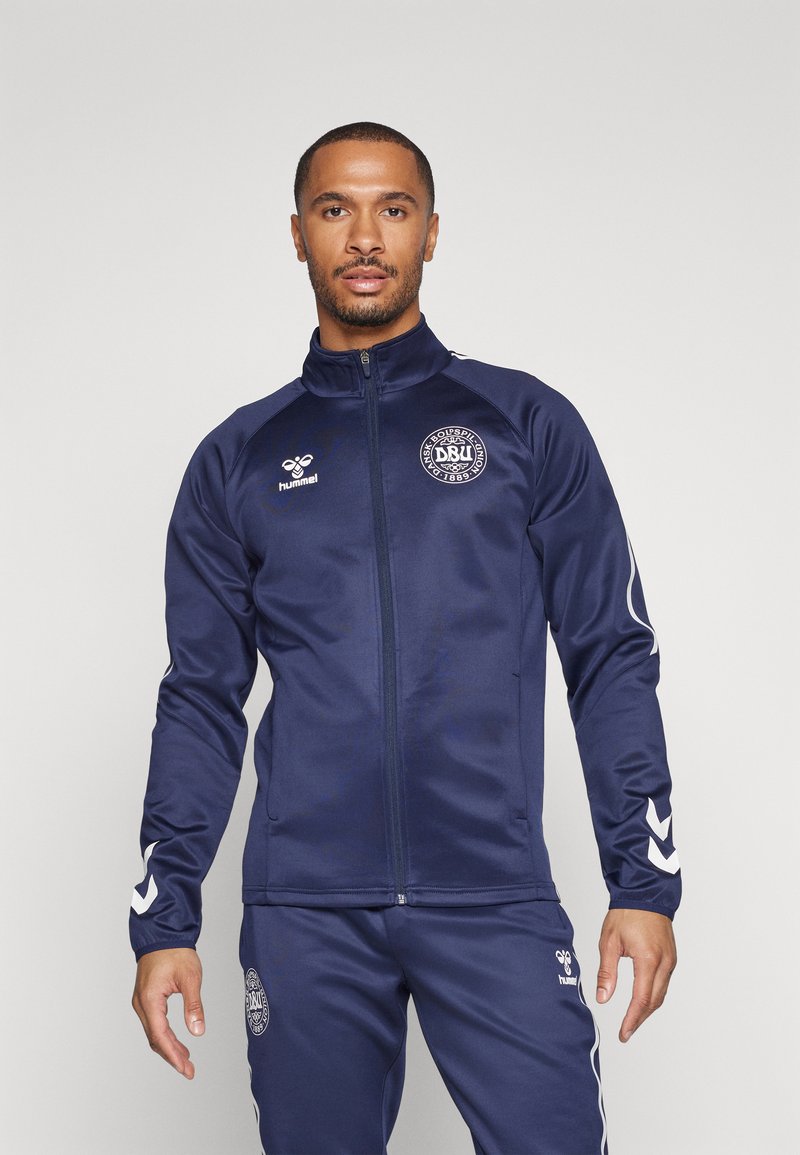 Hummel DENMARK DBU TRAVEL ZIP JACKET - Equipación de selecciones ...
