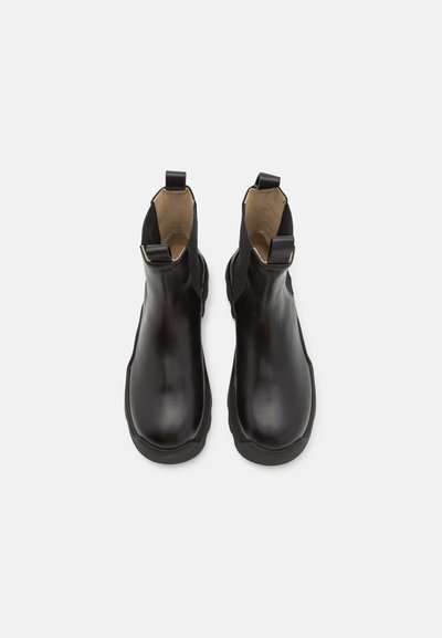 Proenza Schouler STOMP CHELSEA BOOTS - Plateaustiefelette - black ...